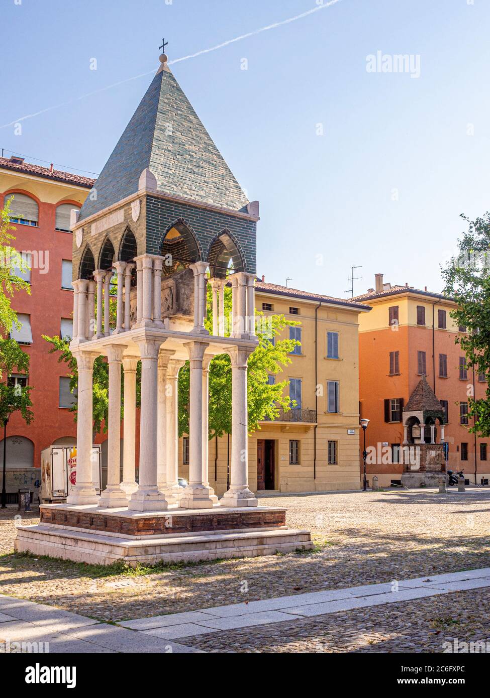 Tomb of rolandino depasseggeri hi-res stock photography and images - Alamy