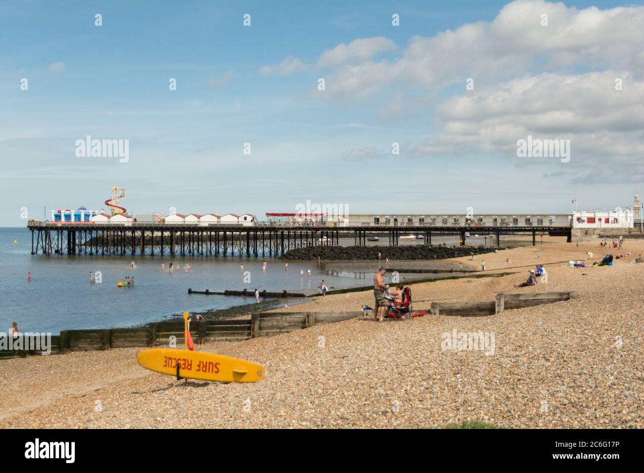 Beach pier herne bay kent hi-res stock photography and images - Alamy