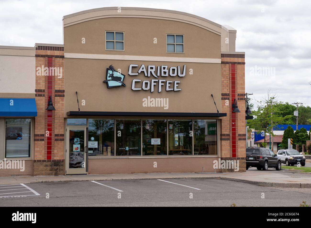 Crystal, Minnesota - May 29, 2020: Exterior of a closed Caribou Coffee ...