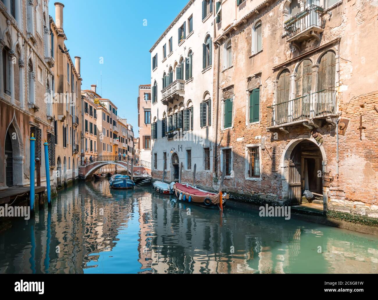 Venetian arches hi-res stock photography and images - Alamy