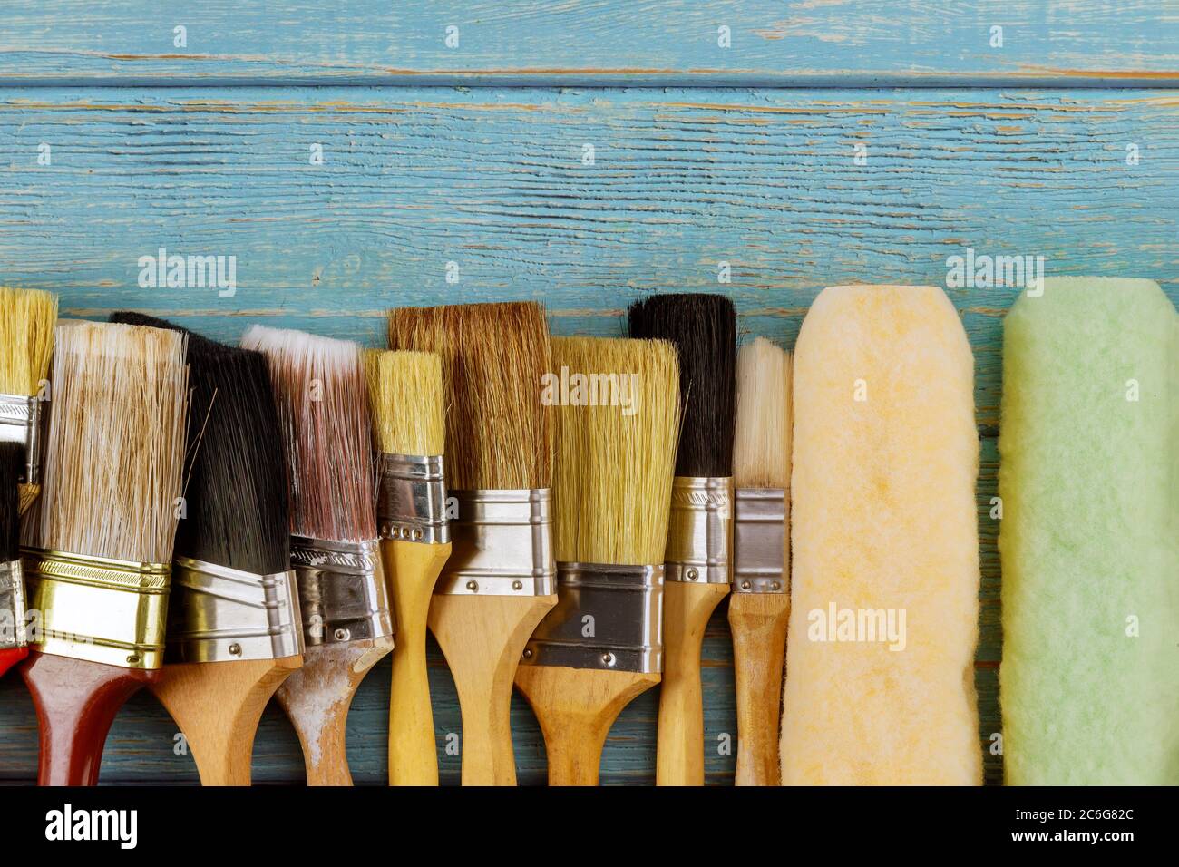 Painting tools hi-res stock photography and images - Alamy