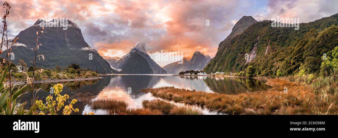 Mitre Peak, Sunset, Milford Sound, Fiordland National Park, Te Anau ...