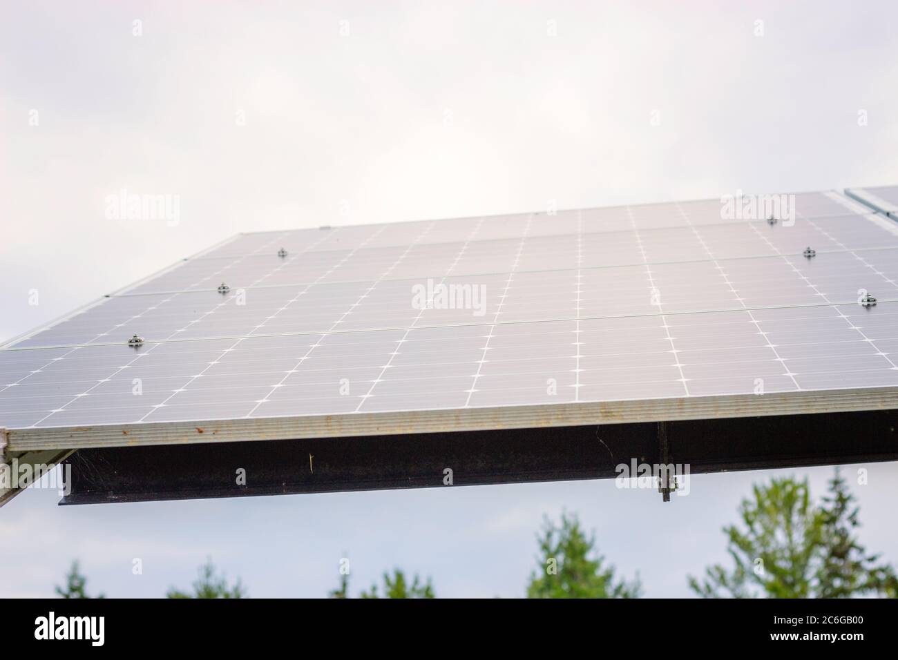 Solar panels in the sun hi-res stock photography and images - Alamy