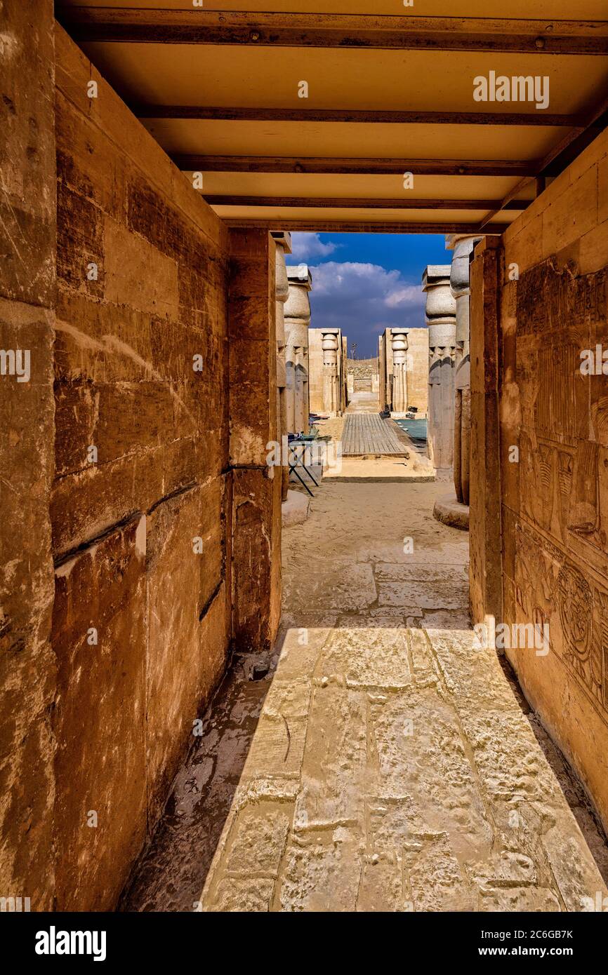 Tomb of horemheb egypt hi-res stock photography and images - Alamy