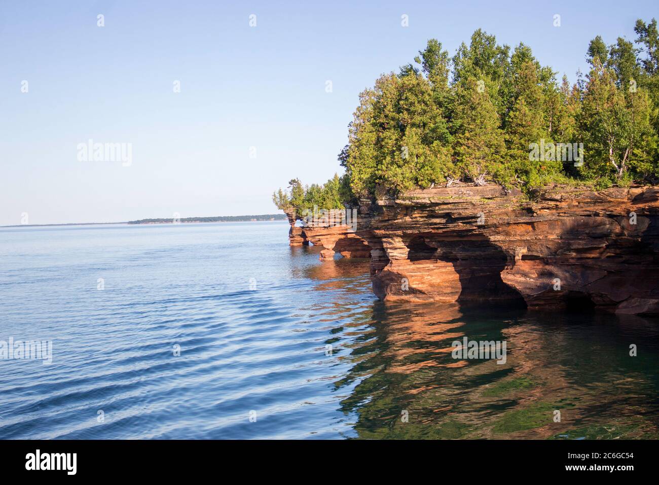 Beautiful Rock Formations and Sea Caves in the Apostle Islands National ...