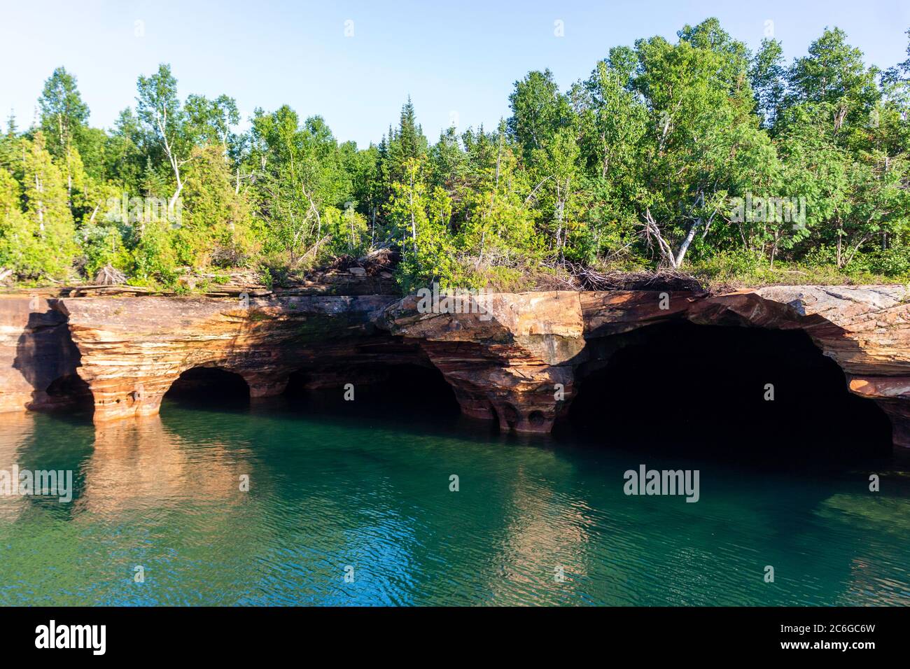 Beautiful Rock Formations and Sea Caves in the Apostle Islands National ...