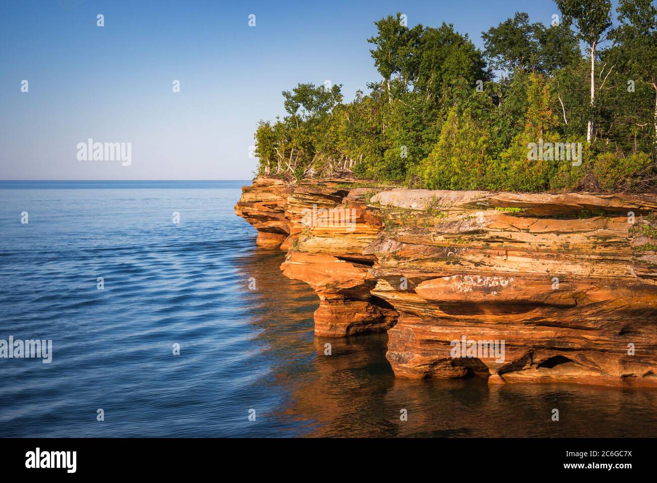 Beautiful Rock Formations and Sea Caves in the Apostle Islands National ...