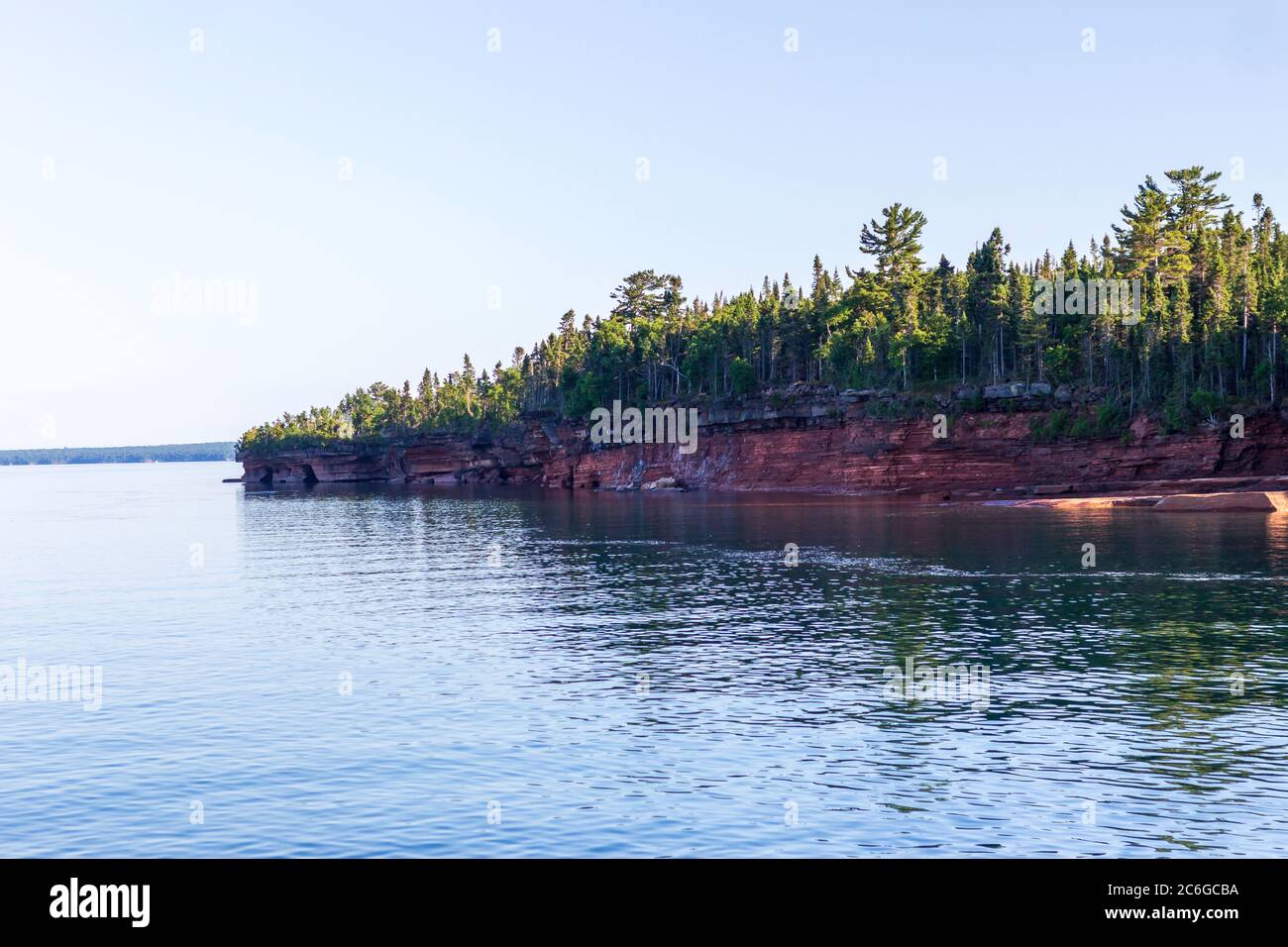 Beautiful Rock Formations and Sea Caves in the Apostle Islands National ...