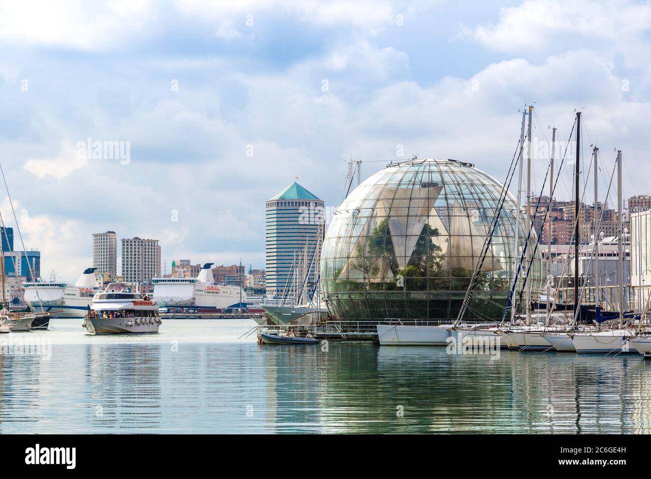 Biosphere ship hi-res stock photography and images - Alamy