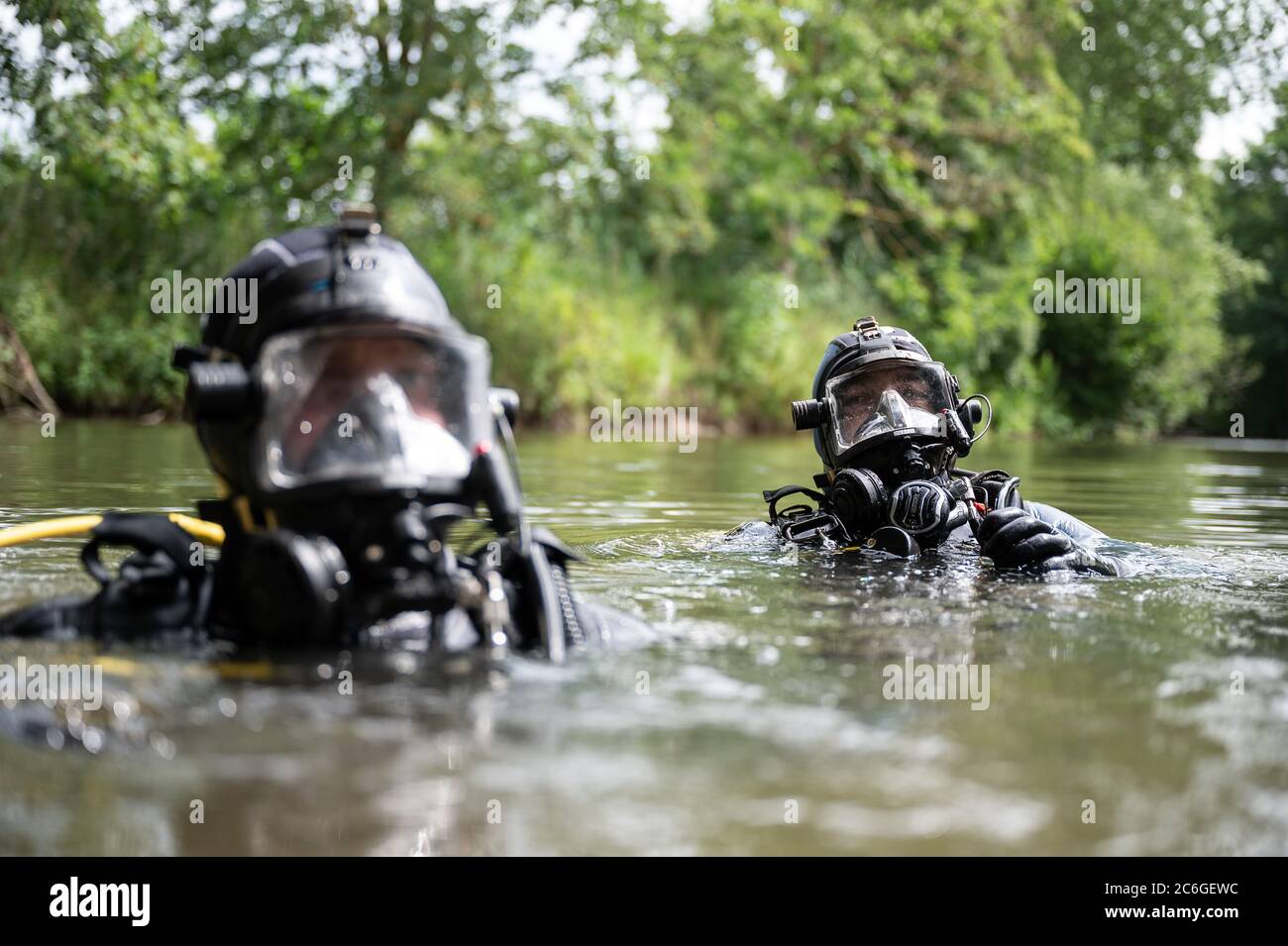 Schorndorf, Germany. 30th June, 2020. Thomas Weller (r), duty group ...