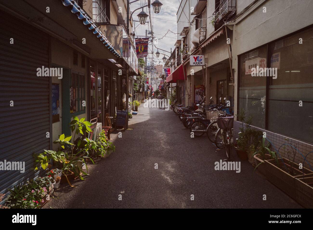 Pretty tight street, city of Tokyo Japan Stock Photo - Alamy