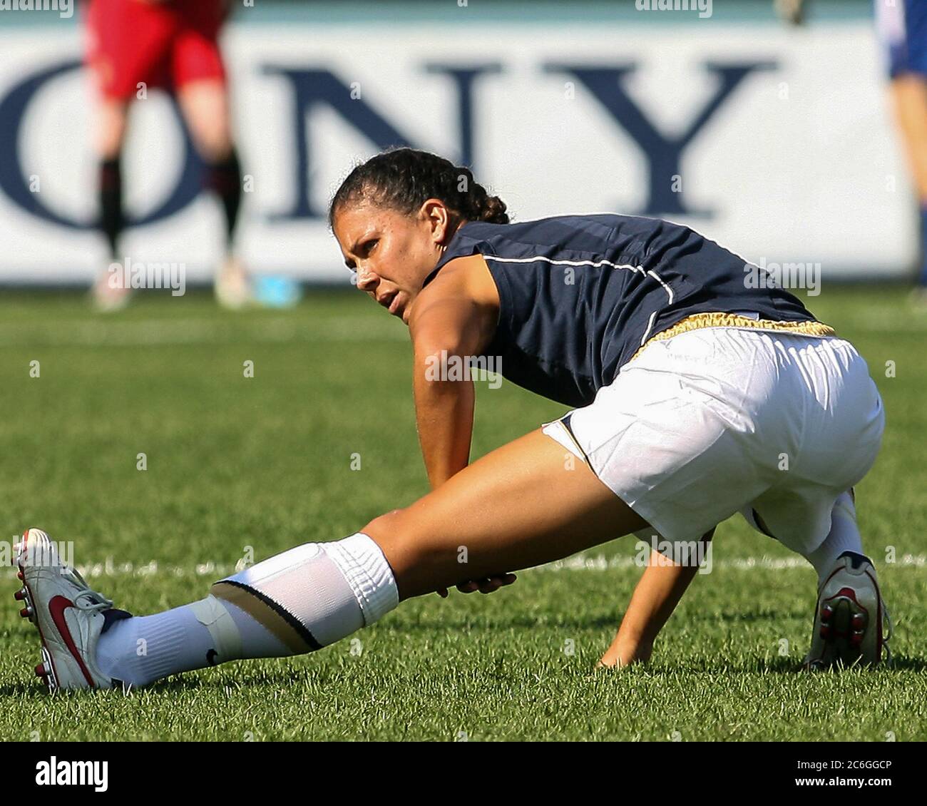 14 September 2007:Shannon Boxx of USA stretches before the star of the ...