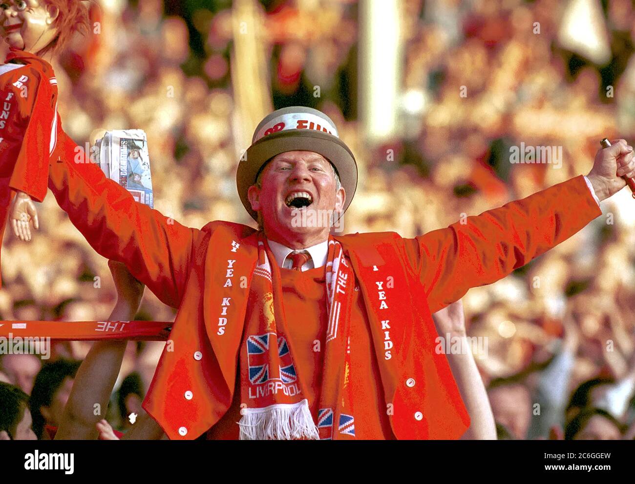 English soccer mascot hi-res stock photography and images - Alamy