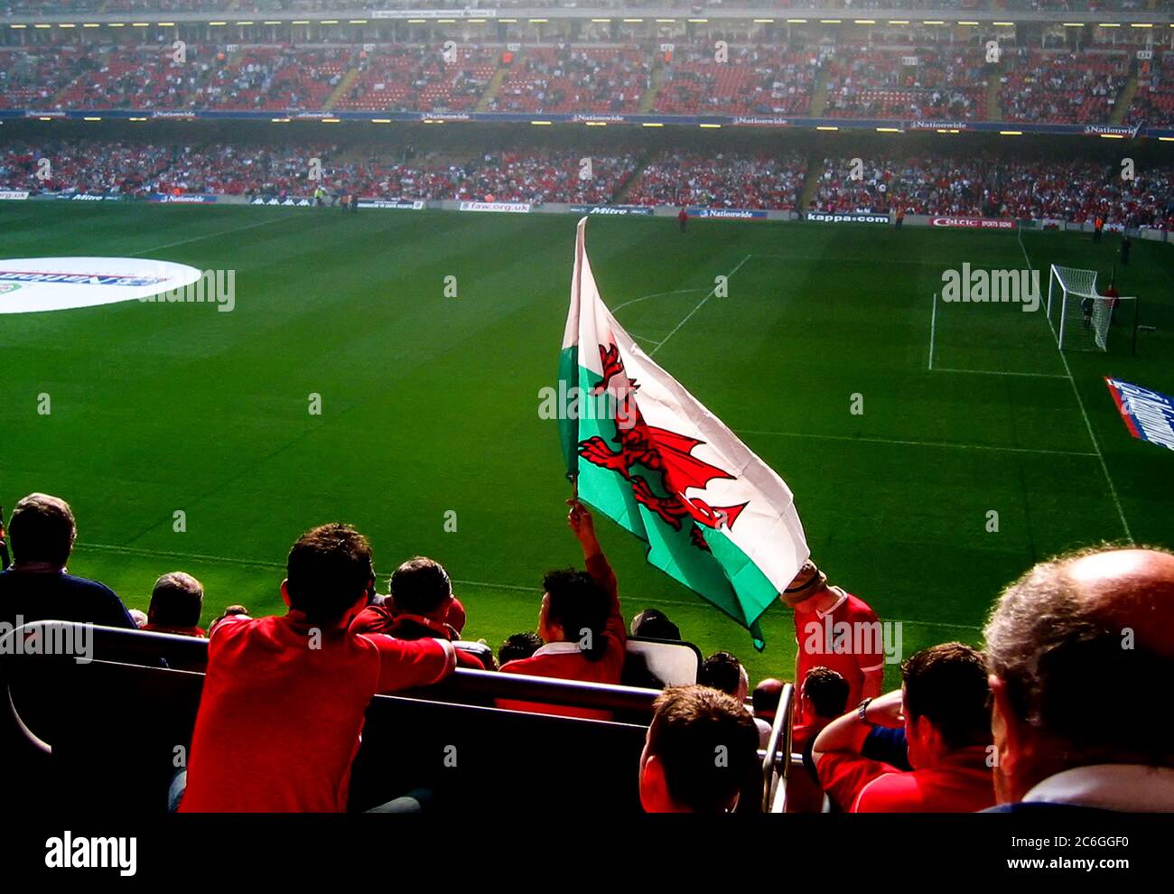 Welsh flag fans crowd hi-res stock photography and images - Alamy