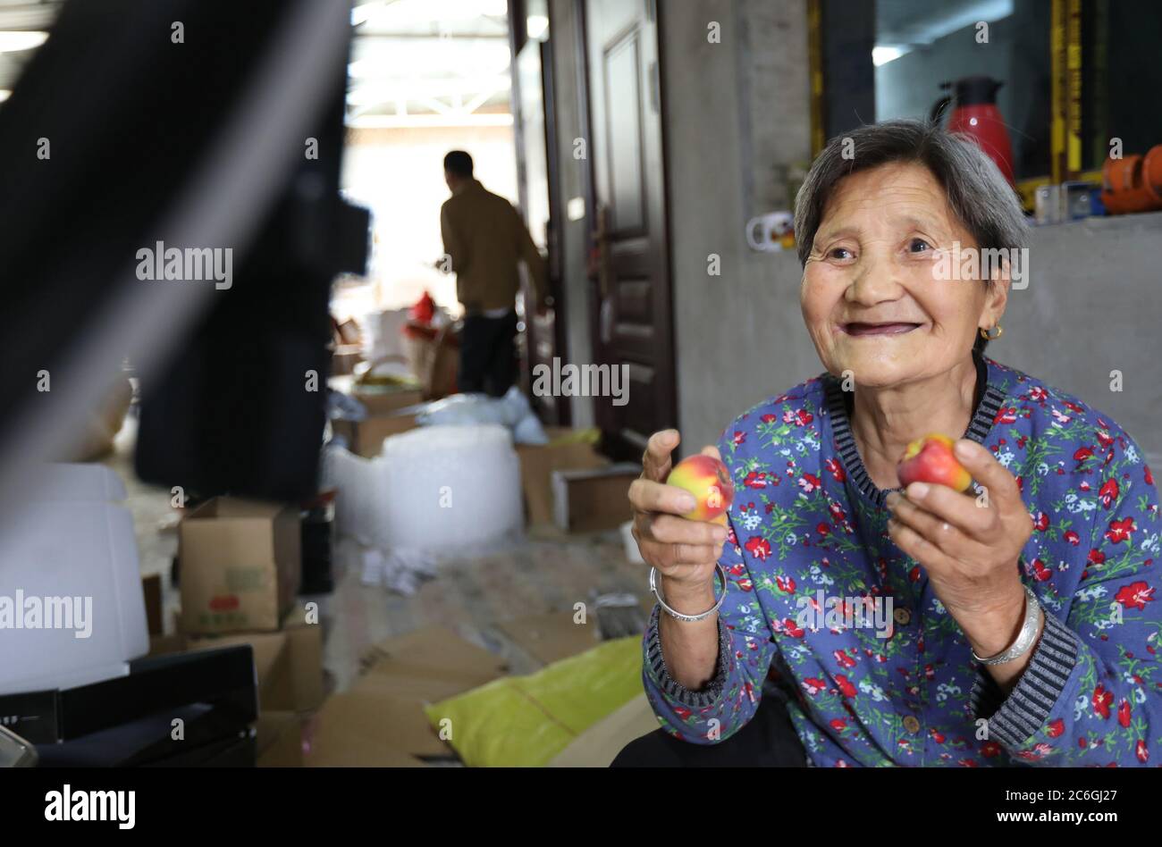 Cui Shuxia, a streamer in her eighties who got popular once she did ...