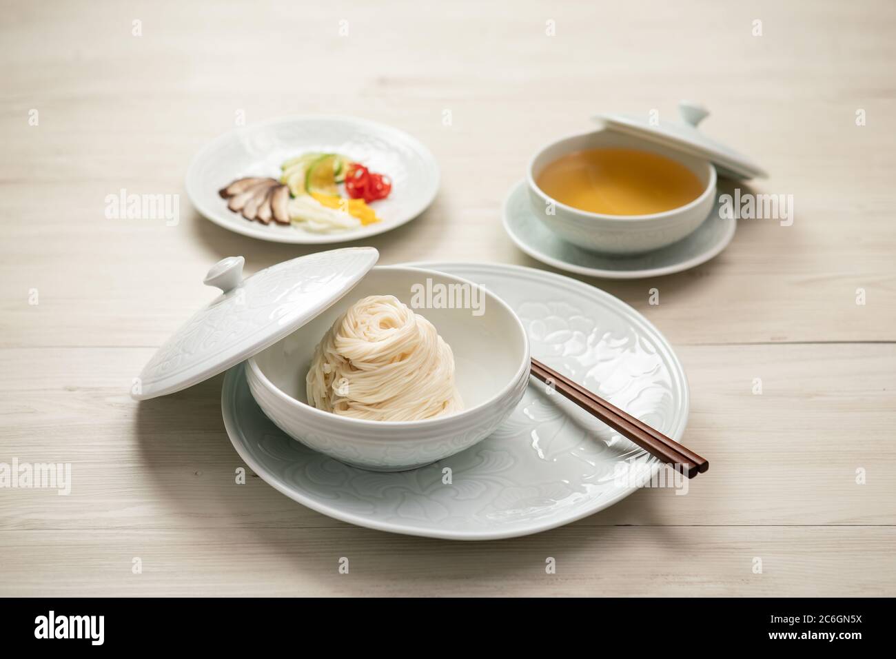 Noodle table hi-res stock photography and images - Alamy