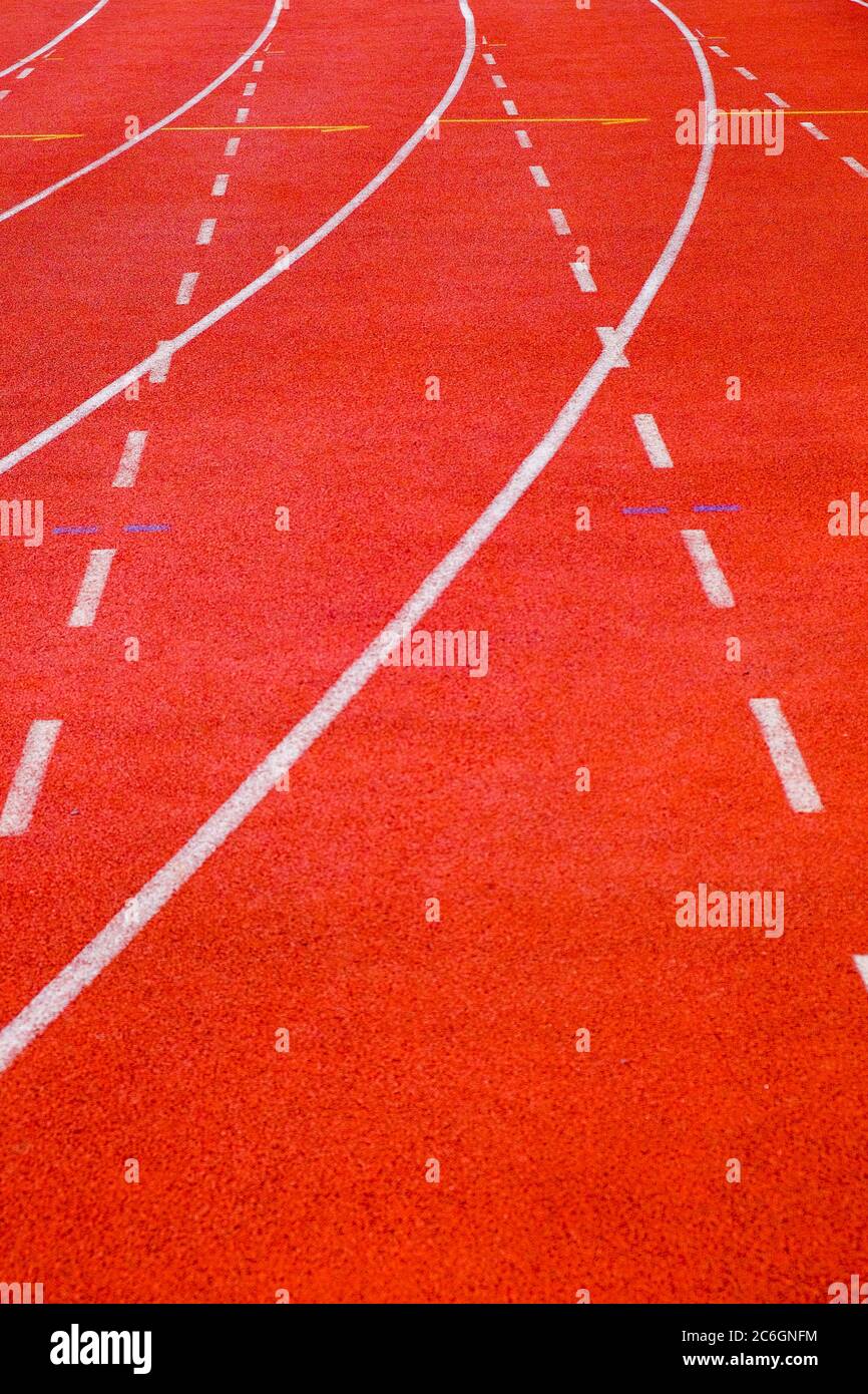 Bend of the racetrack hi-res stock photography and images - Alamy