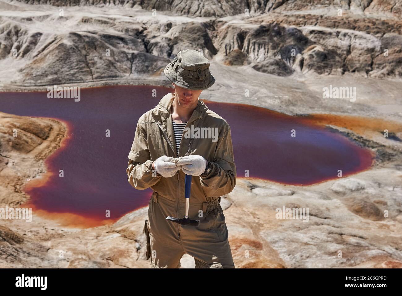 Field geologist hi-res stock photography and images - Alamy