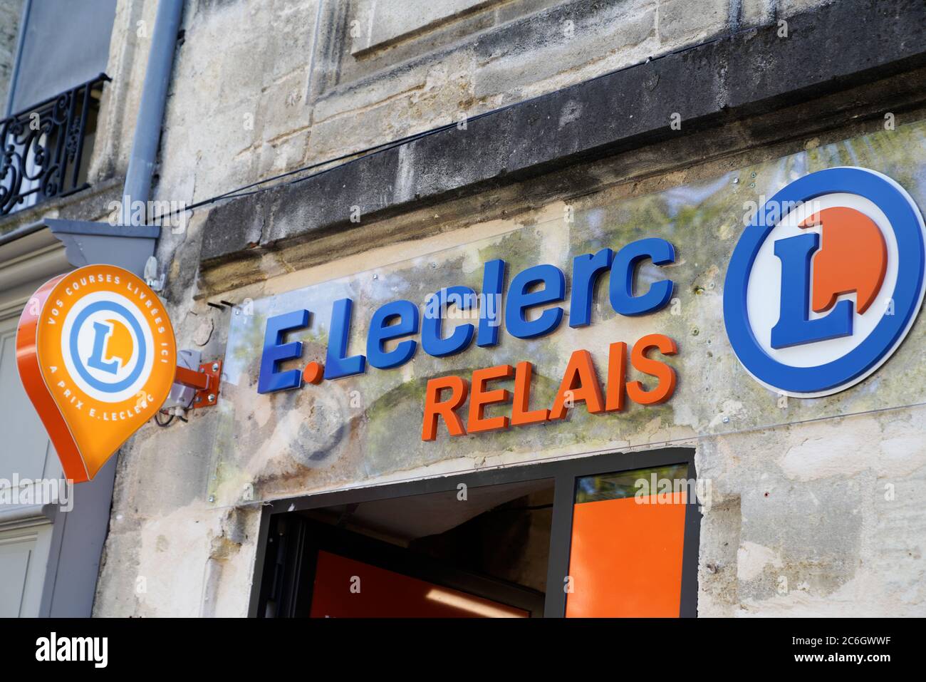 Bordeaux , Aquitaine / France - 07 07 2020 : E.leclerc relais text logo ...