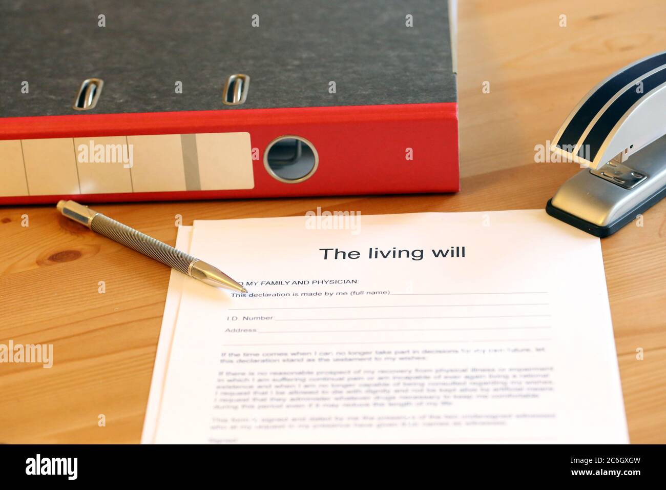 Symbol image: Blank form of the living will on a desk Stock Photo - Alamy