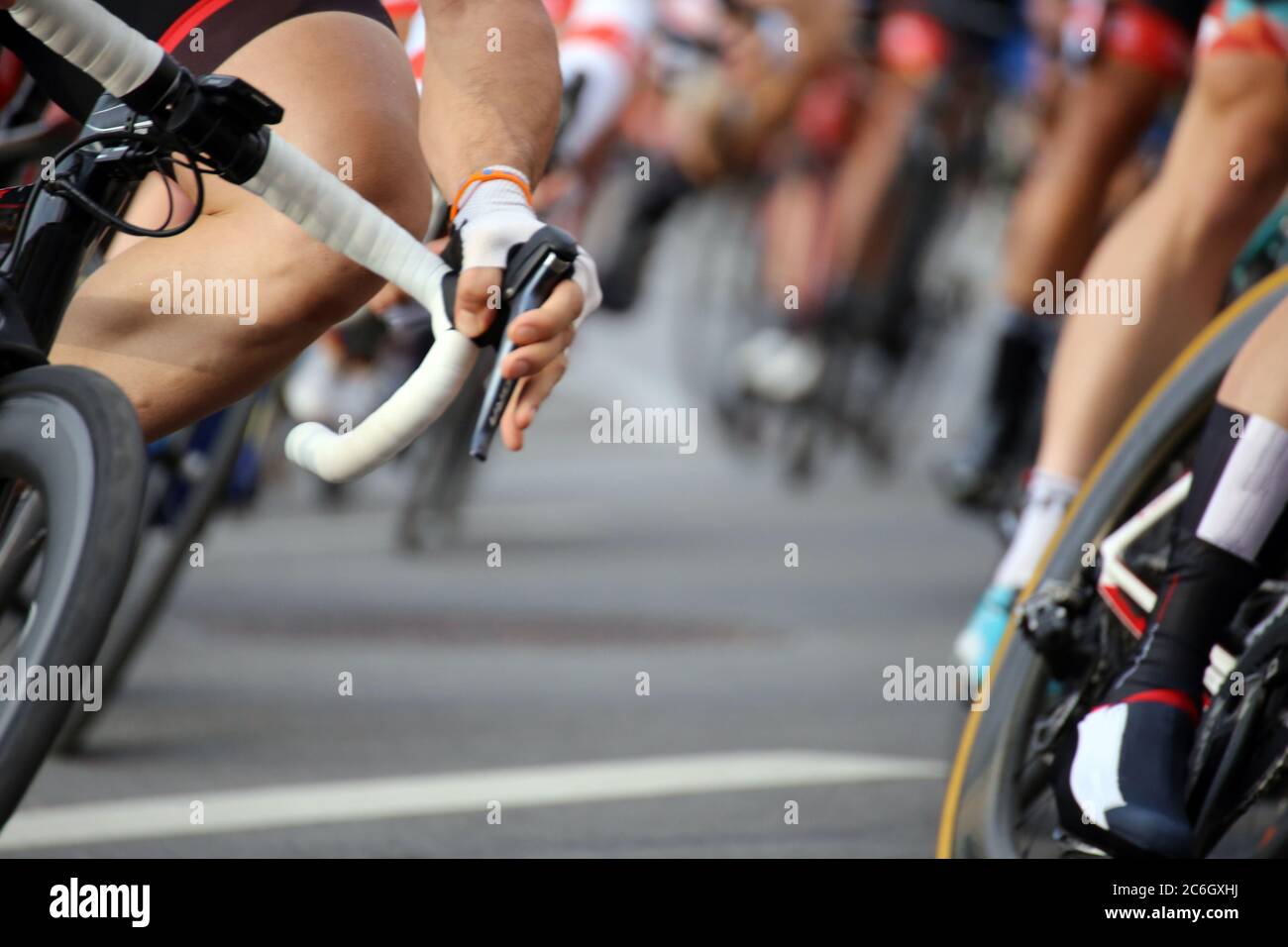 Dynamic race bend hi-res stock photography and images - Alamy