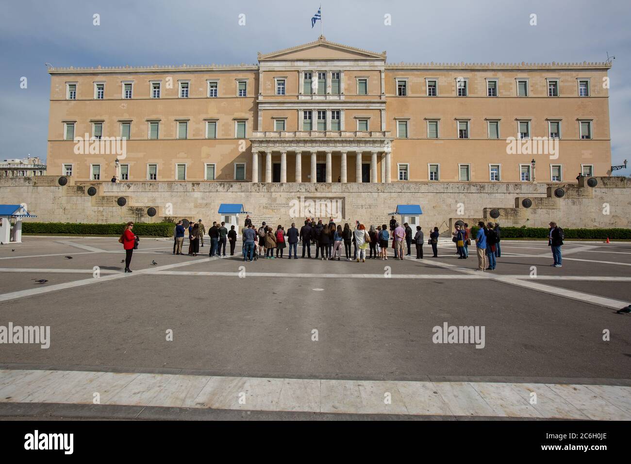 The greek parliament's building at constitution square Stock Photo - Alamy