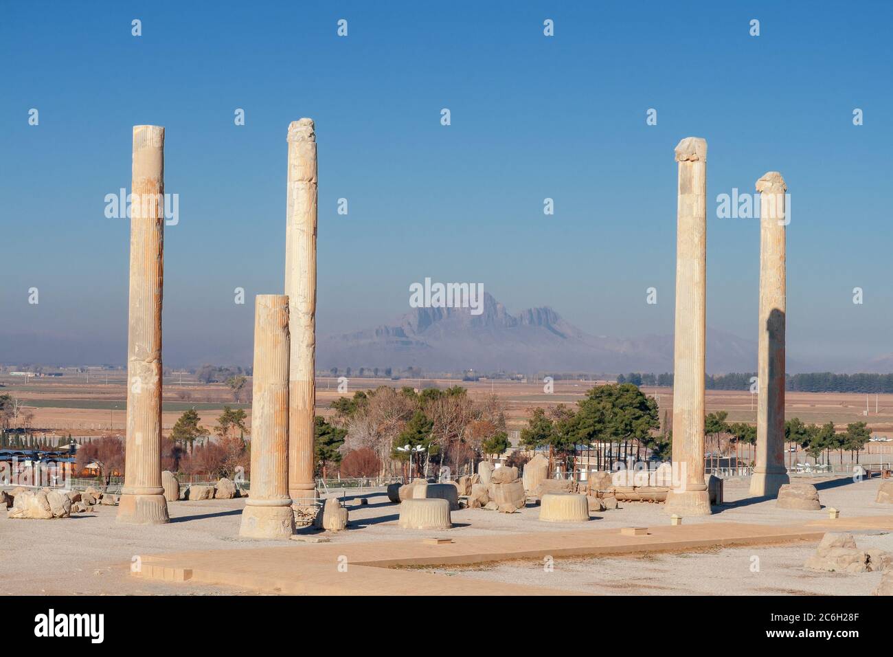 Apadana hi-res stock photography and images - Alamy