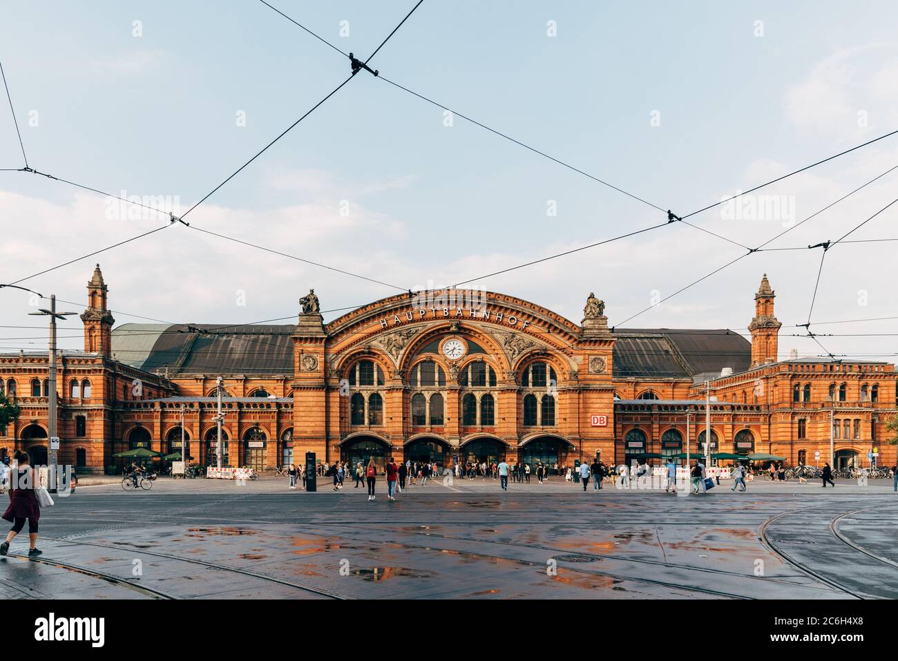 Bremen central station hi-res stock photography and images - Alamy