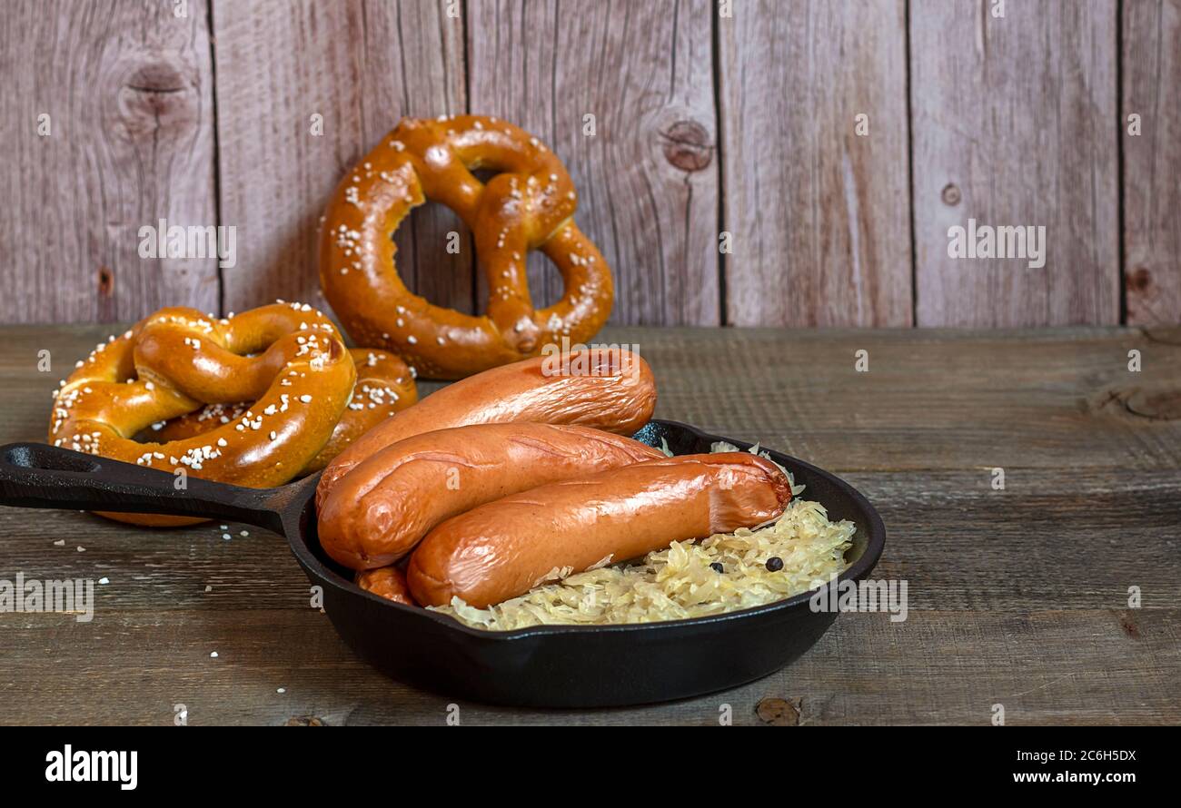 Bratwurst sauerkraut hi-res stock photography and images - Alamy