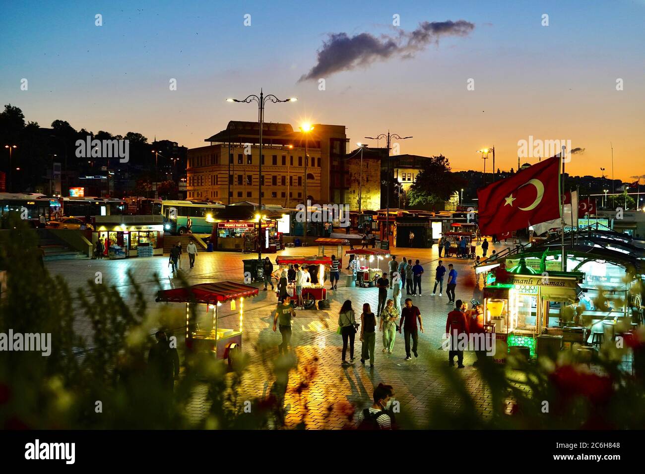 Istanbul Nightlife Warning