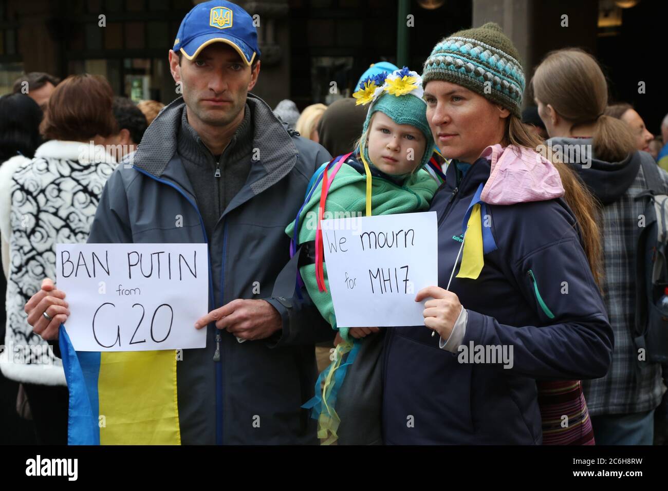 Ukrainians protest outside the QVB to ban Putin from the G20 summit and ...