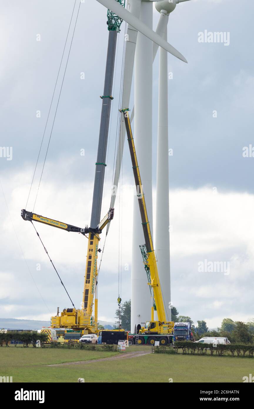 Crane height extension hi-res stock photography and images - Alamy