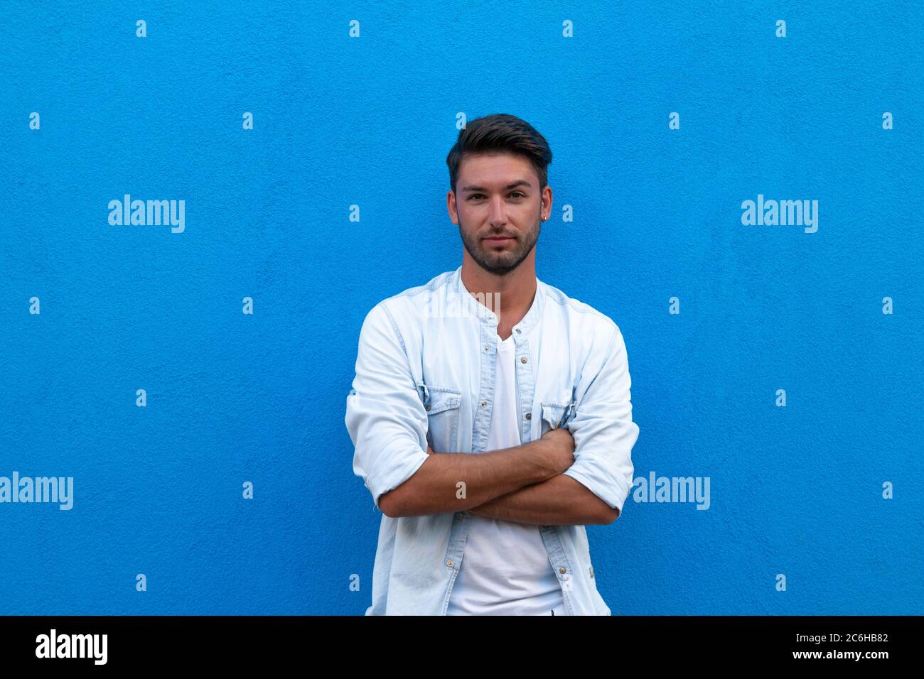 Male model posing outdoor hi-res stock photography and images - Alamy