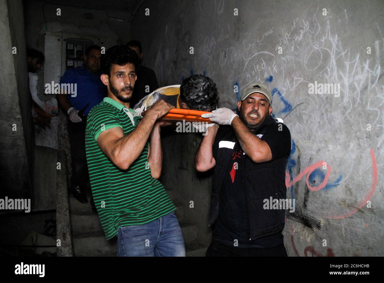 Palestinian civil defence hi-res stock photography and images - Alamy