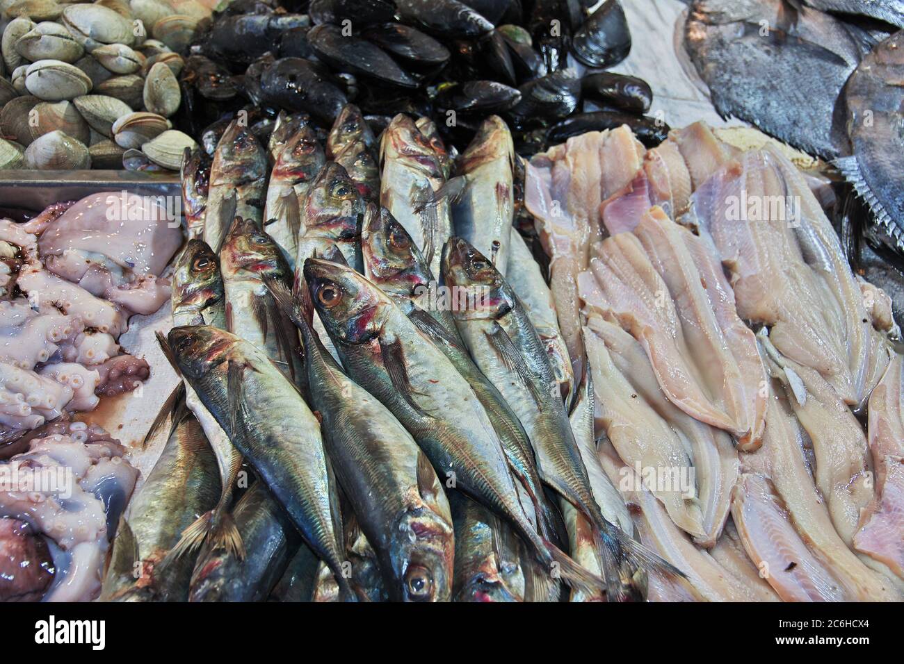 Mercado central de santiago history hi-res stock photography and images ...