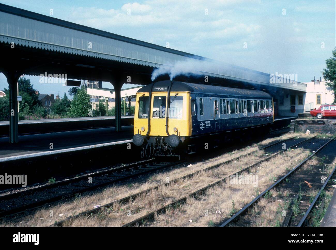 Class 122 diesel unit No. 55003 leaving Leamington Spa station ...