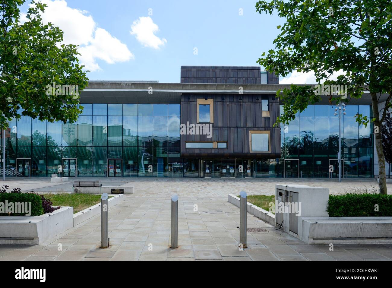 Cast Theatre Doncaster in Sir Nigel Gresley Square Stock Photo - Alamy