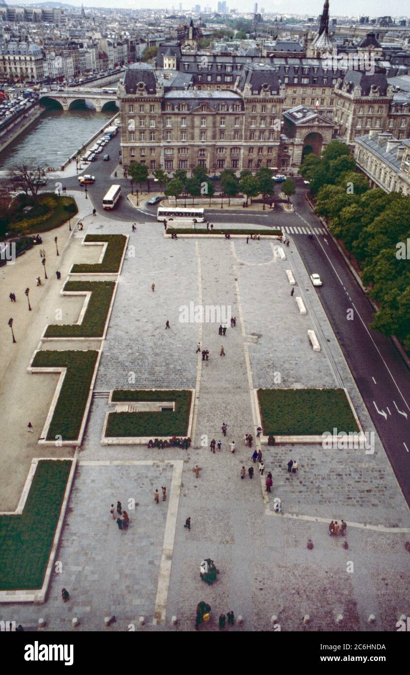 Archival Early morning in the square at Notre Dame Cathedral in Paris ...