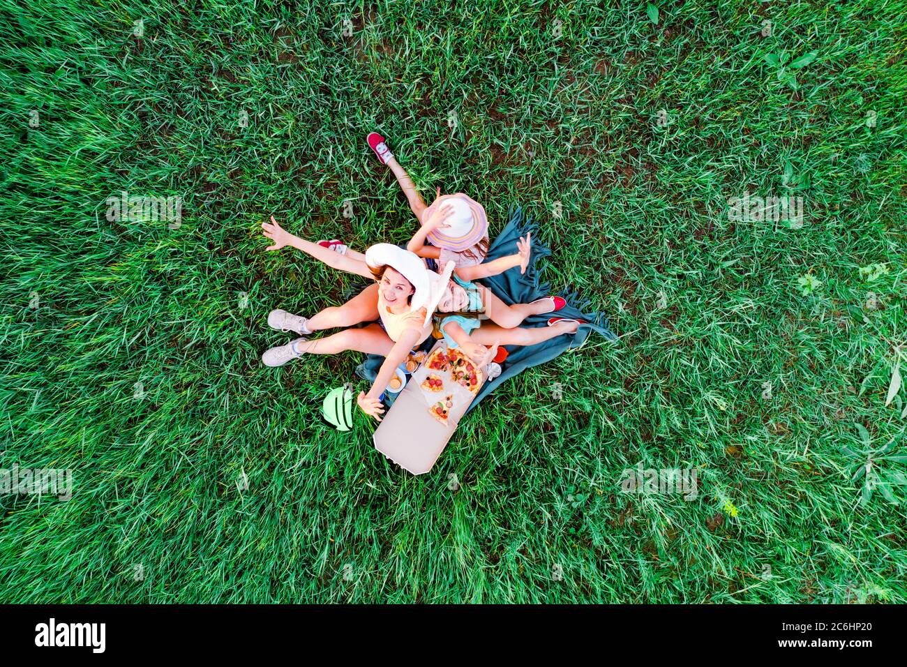 Picnic park aerial hi-res stock photography and images - Alamy