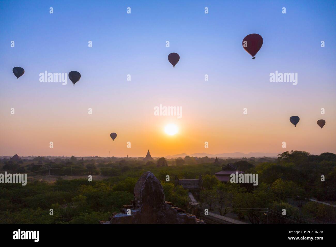 Hot Air Balloons at Sunrise in Old Bagan, Myanmar Stock Photo - Alamy