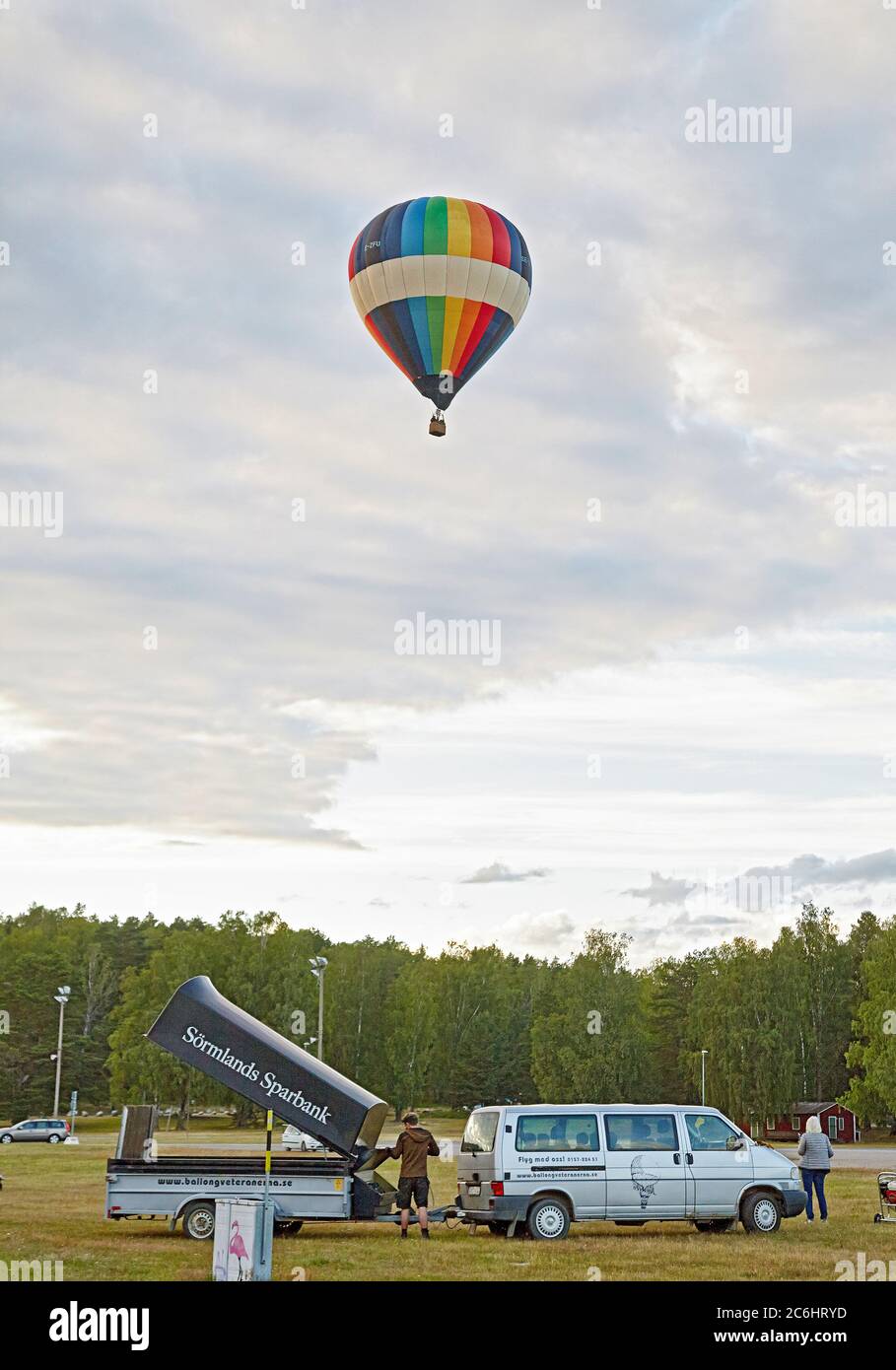 Balloon flying away small hi-res stock photography and images - Alamy