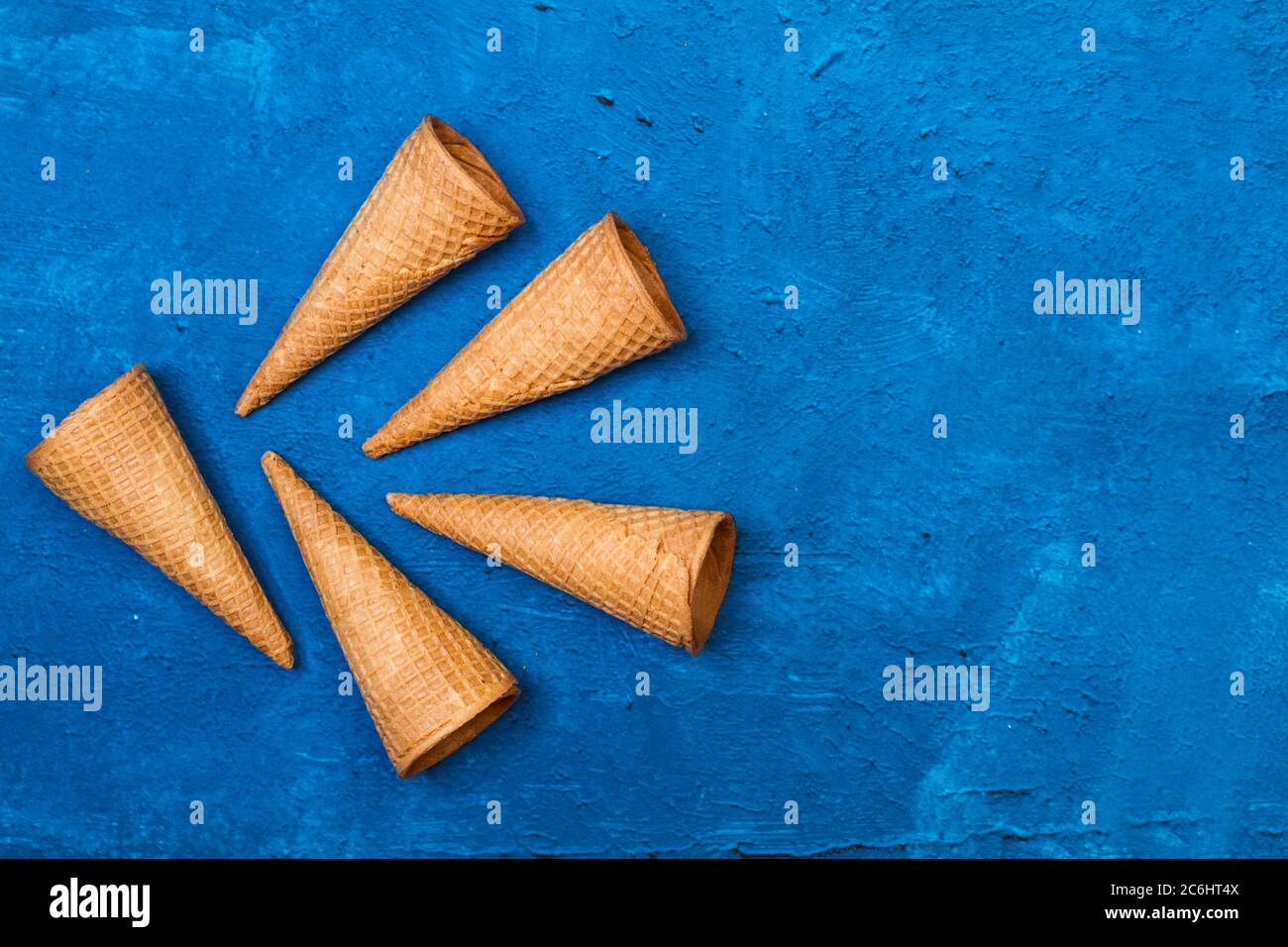 Cone shaped basket hi-res stock photography and images - Alamy