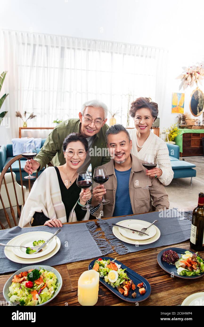 Happy meals hi-res stock photography and images - Alamy