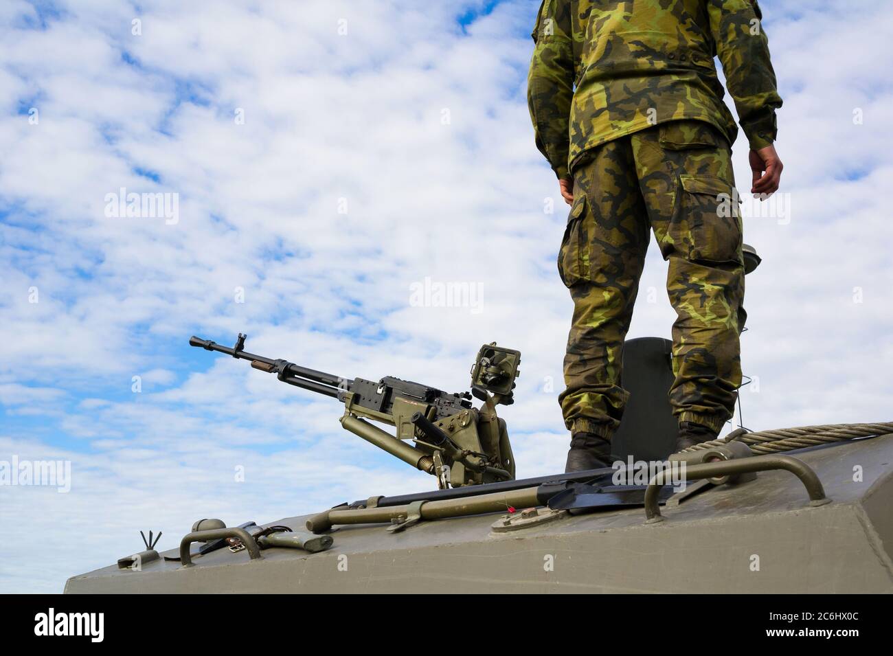 Heavy machine gun hi-res stock photography and images - Alamy
