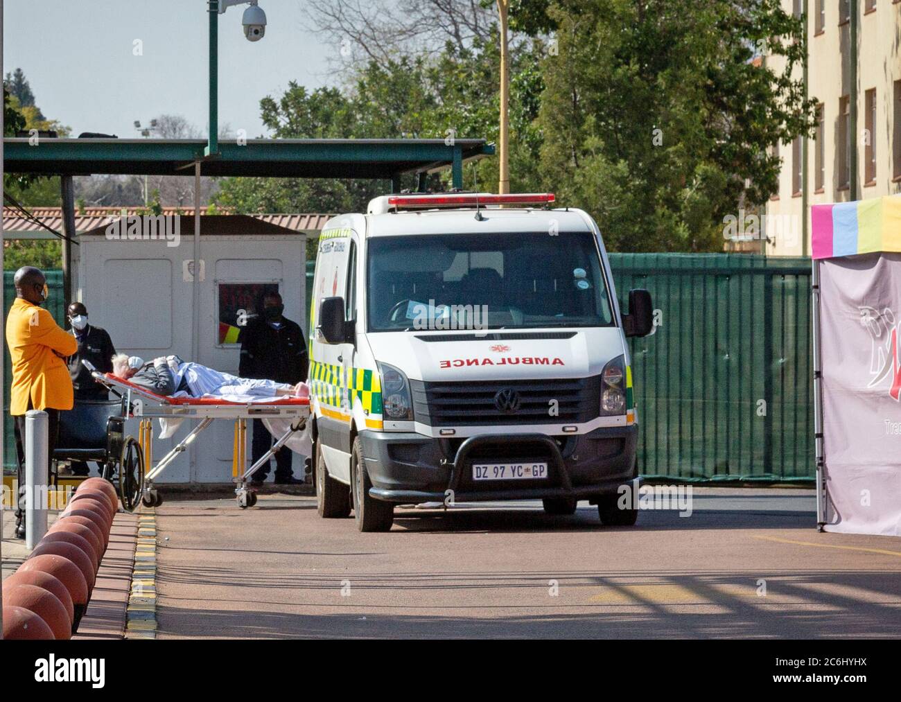 Hospital africa ambulance hi-res stock photography and images - Alamy
