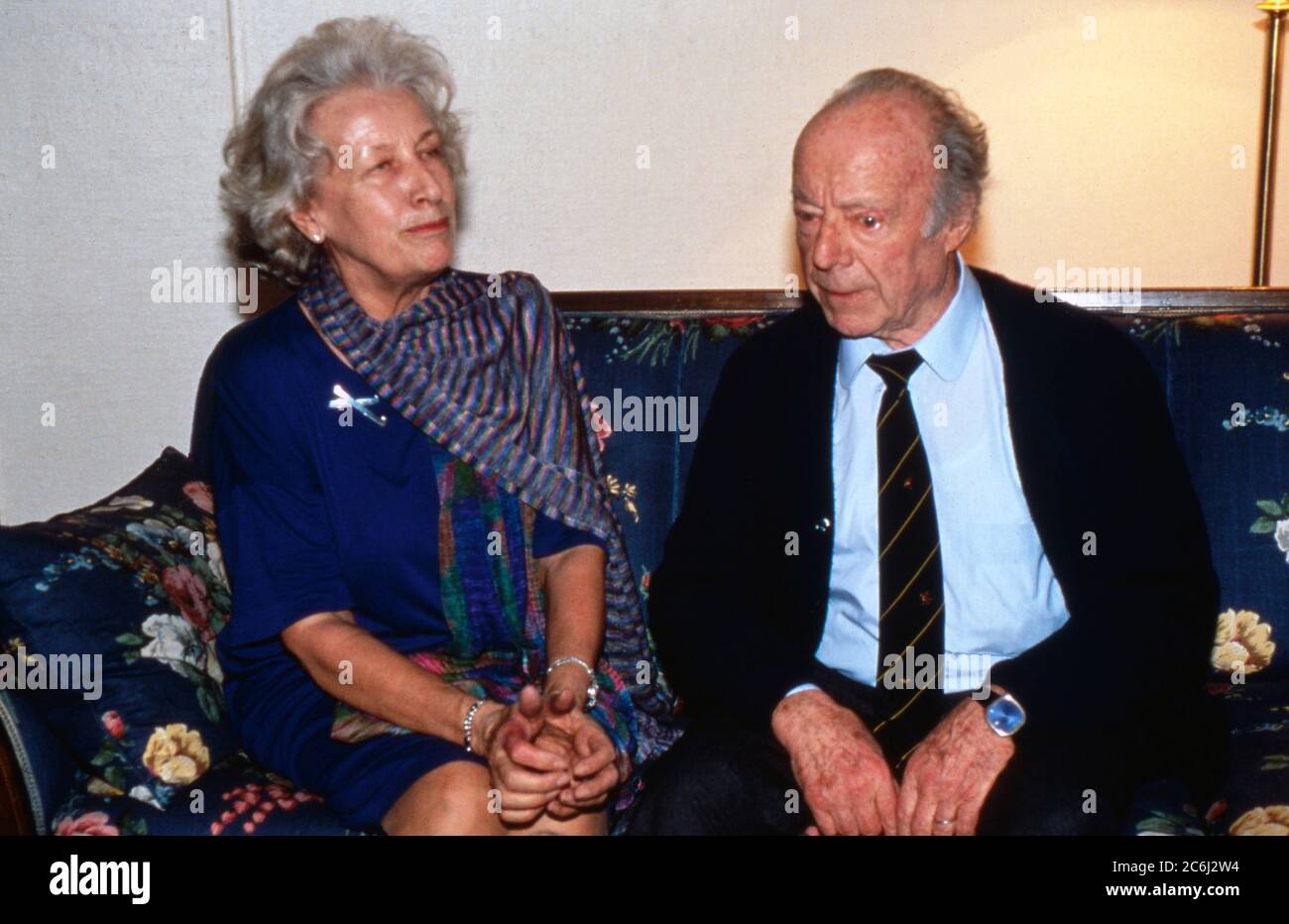 Heinz Rühmann, deutscher Schauspieler und Regisseur, mit Ehefrau Hertha ...