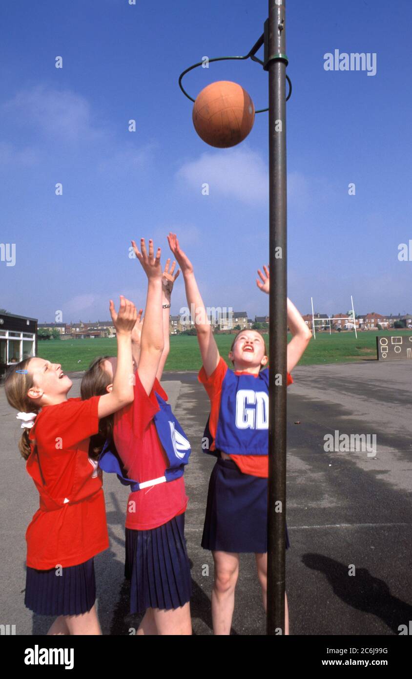 Netball team hi-res stock photography and images - Alamy