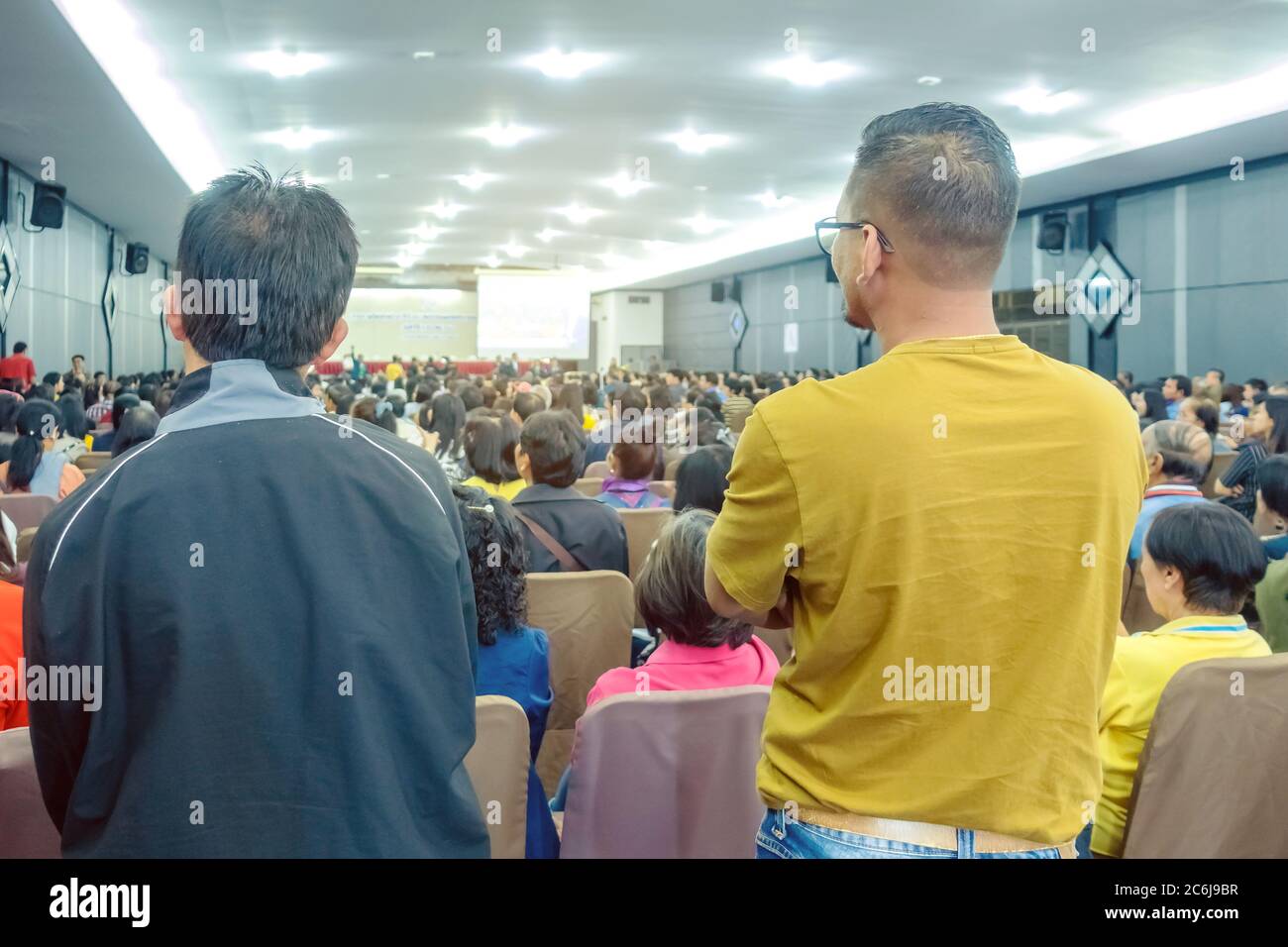 Viewer participation hi-res stock photography and images - Alamy