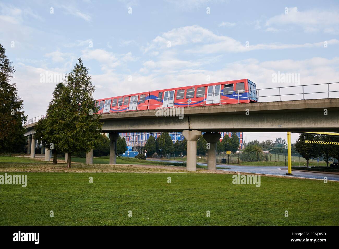 Underground and dlr hi-res stock photography and images - Alamy