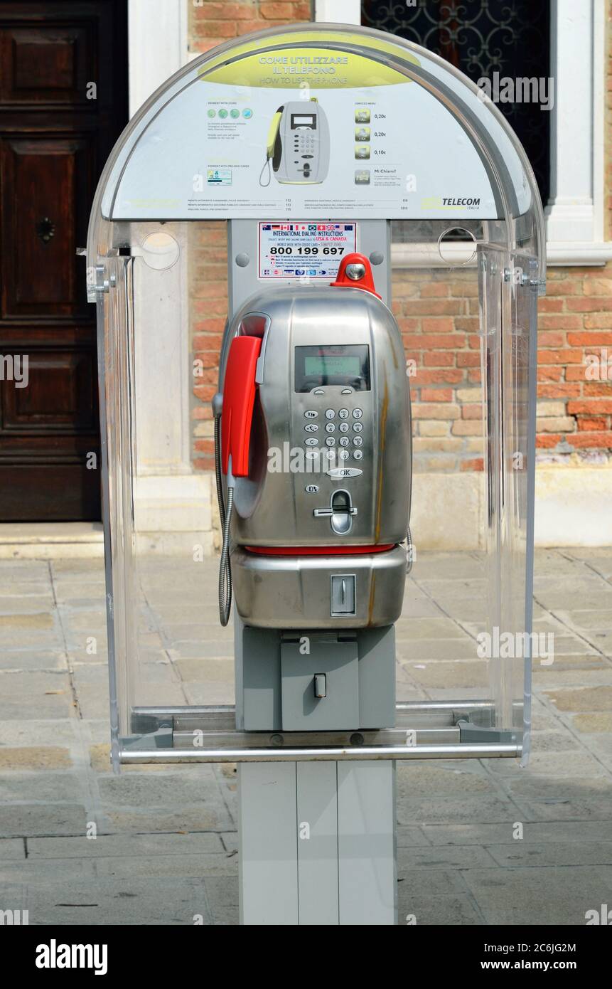 Public call box i hi-res stock photography and images - Alamy